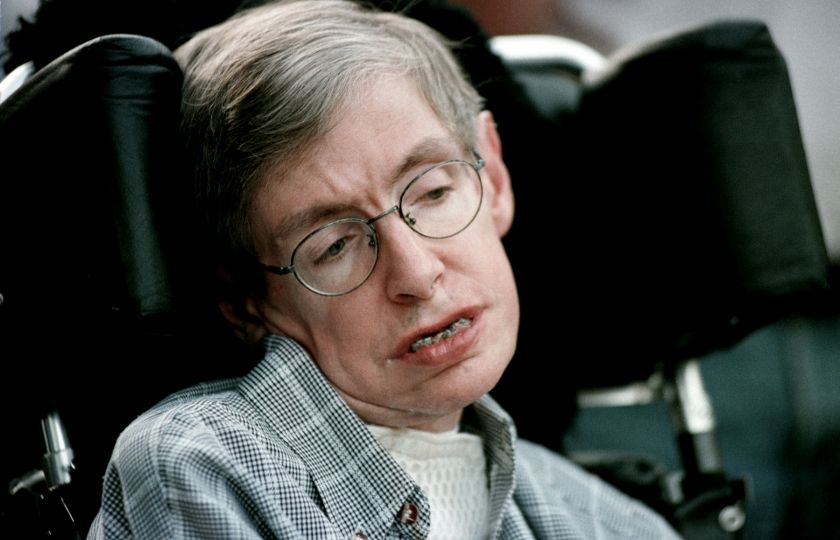 Jednoho dne nás zničí superlidé: Naplní se poslední vzkaz Stephena ...