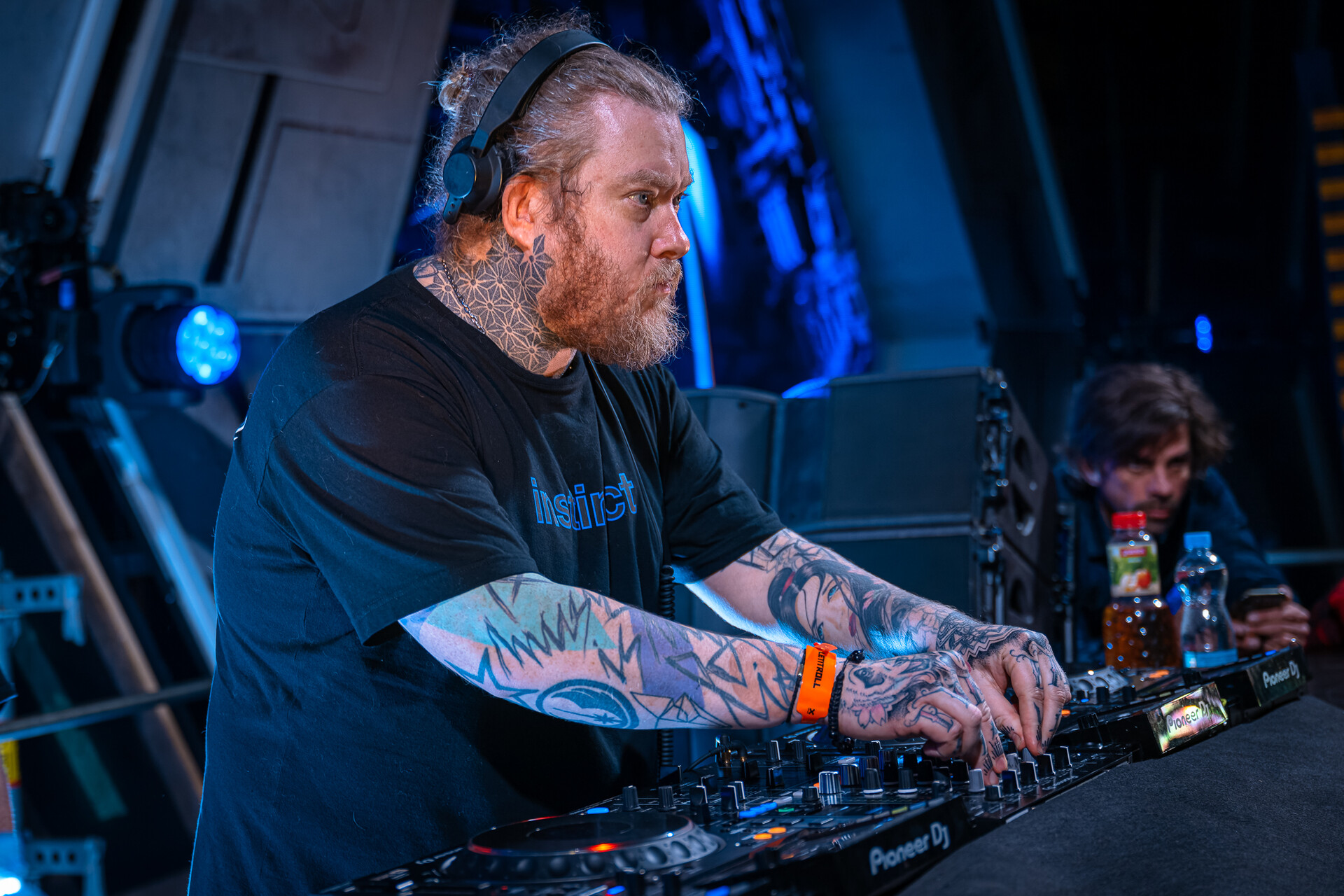 DJ Akira: Jsem jungle/dnb dinosaurus! - Flowee