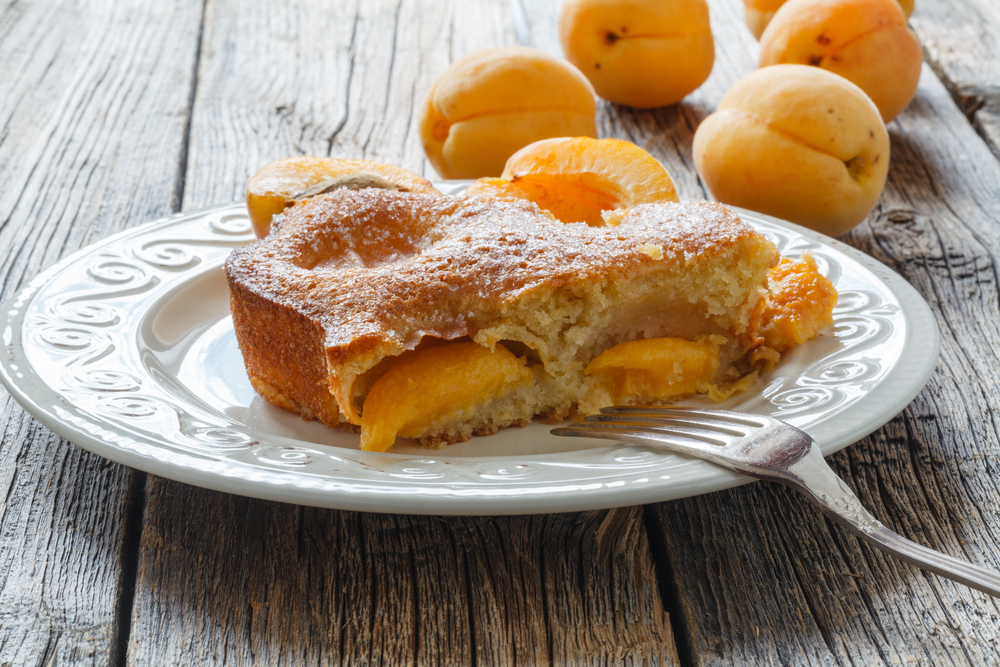 Dejte si recept na rychlý meruňkový koláč ze špaldové mouky - Flowee