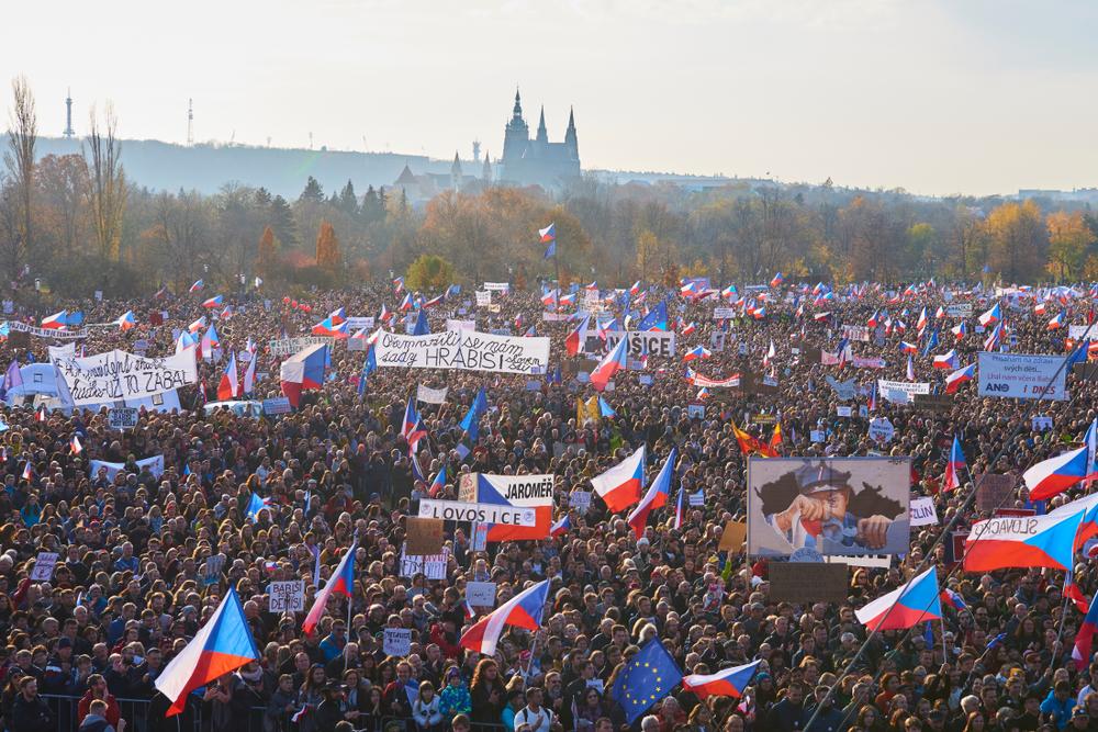 Díky, že můžem: Pražské oslavy 17. listopadu jsou letos spíš online ...