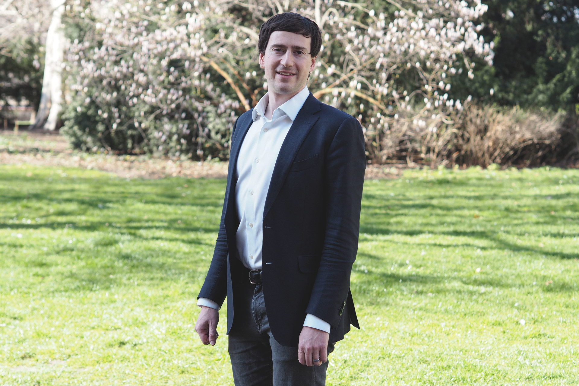 Alex Gladstein: Česká republika je PR nástrojem čínské vlády - Flowee